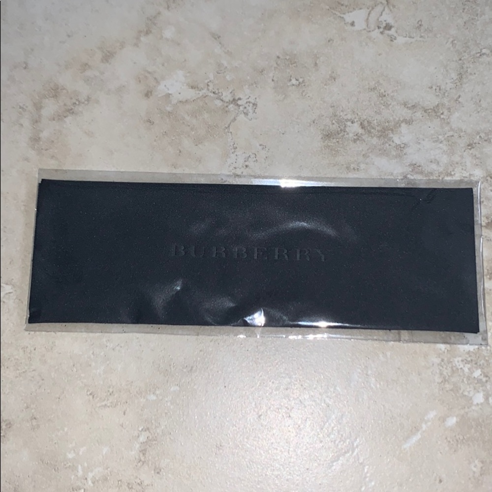 Burberry Dust Cleaner - Gem